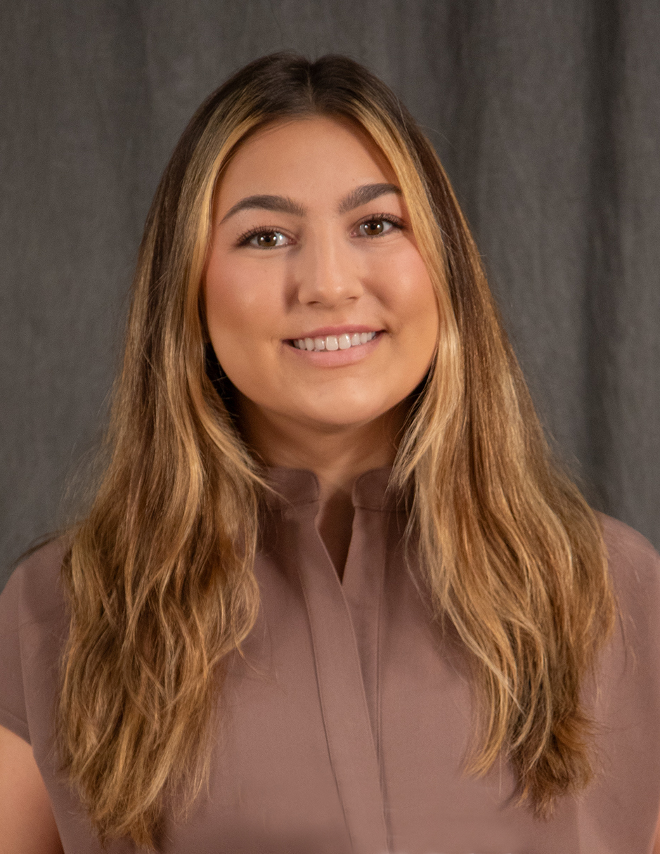 Davina D’Angelo receives AVMF Merck Student Innovation Award – College ...